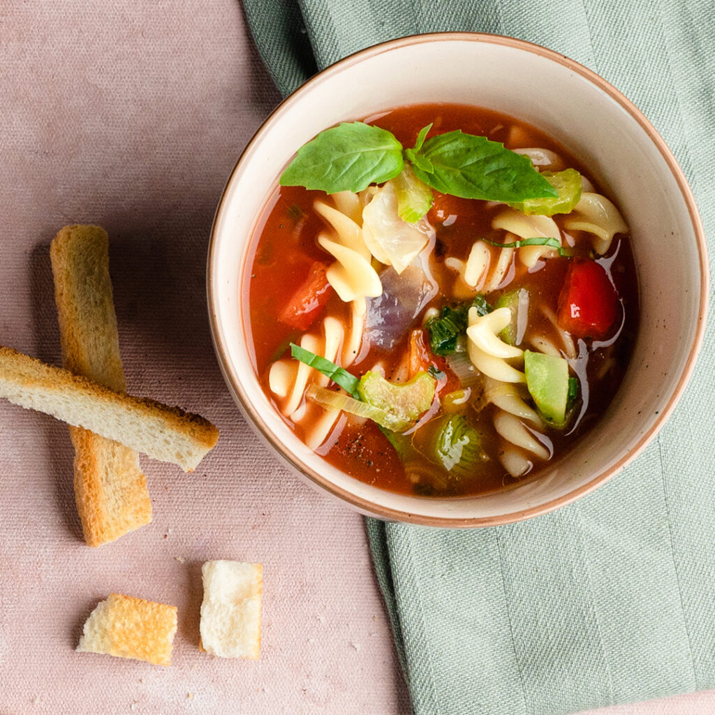 Minestrone soep met zelfgemaakte croutons – Distrivers